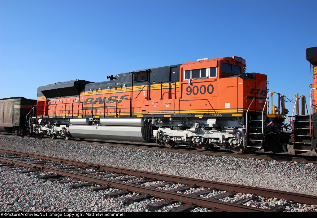 BNSF 9000!